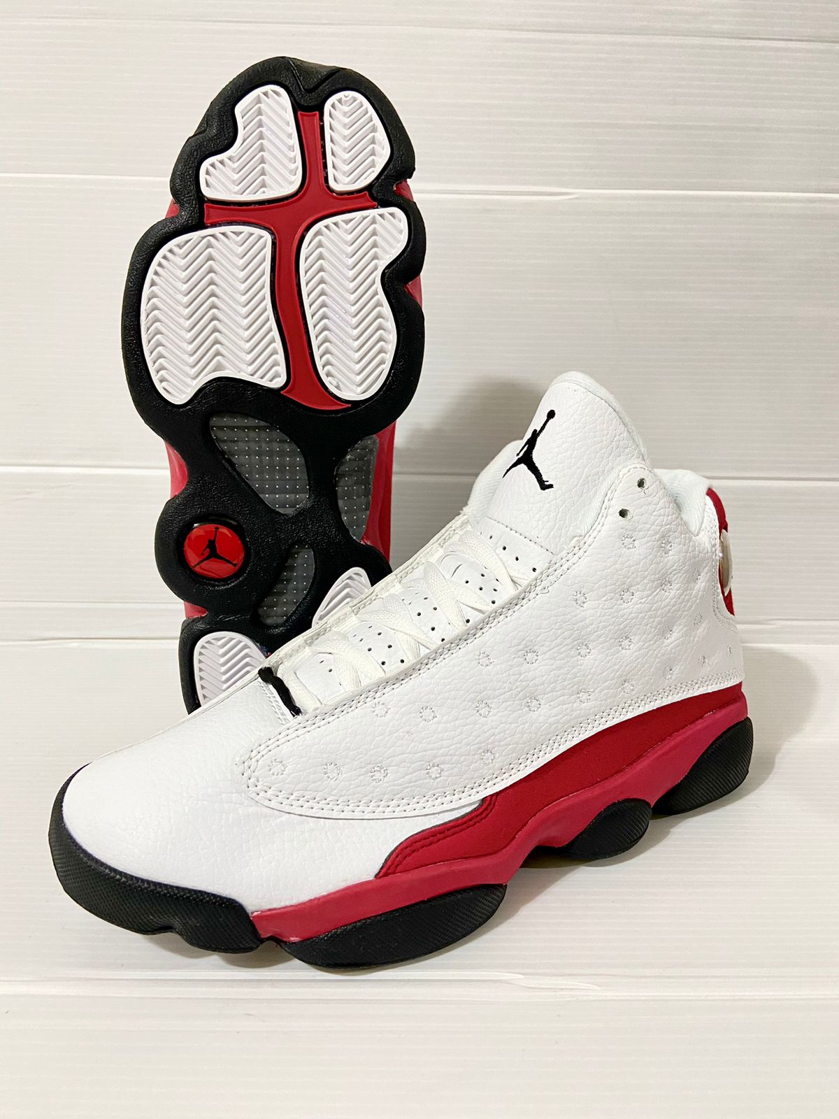 Jordan 13: Todo lo que debes saber sobre esta mítica zapatilla de ...